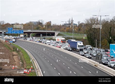 Slough Berkshire Uk 26th November 2022 Traffic Misery For