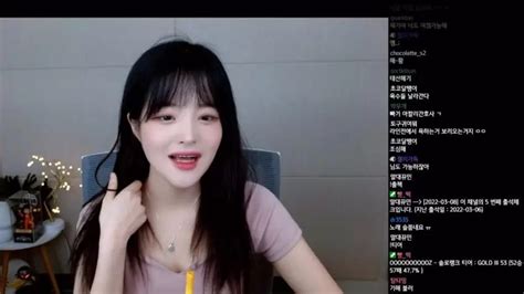 이때도 눈 코는 성형 한 상태임