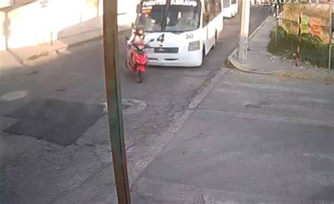Accidente De Motociclista Arrollada En Puebla Genera Polémica ¿quién
