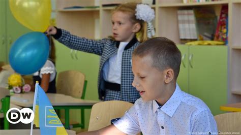 Ukraine Schools Reopen As War Rages On Dw 09 01 2022