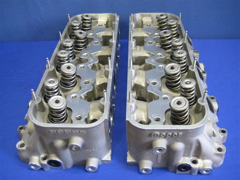 Dodge Mopar R5 P7 Aluminum Cylinder Heads V8 Engine Nascar Racing Cnc
