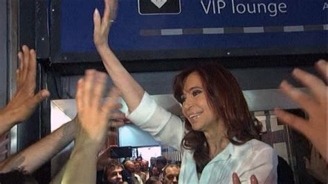 Bonadio Citó A Cristina Para Notificarla Por Su Procesamiento Y Embargo
