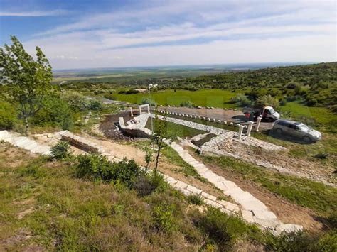 Foto Au Construit Un Amfiteatru în Locul Unde S A Descoperit Cloşca