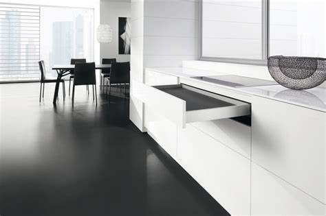 Kitchen Dynapro Drawer With Liquid Soft Close System Solmer Co Uk