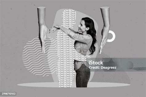 복합 콜라주 사진 아트웍 디자인 젊은 만족한 연인 소녀 포옹 사랑 이야기 인물 목가적 인 분홍색 배경에 고립 2명에 대한 스톡 사진 및 기타 이미지 Istock