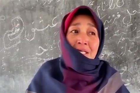 阿富汗女师生含泪发声：女性教书、上学都不是罪过凤凰网视频凤凰网