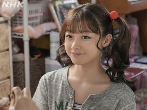 橋本環奈「パワハラ騒動」“松本潤とは違う”nhkの塩対応…低視聴率『おむすび』危機脱出のカギはハシカンの笑顔｜概要｜ニュース｜ピンズバnews
