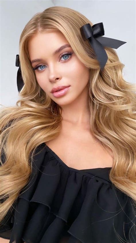 Alla Bruletova Models In 2021 Beautiful Women Pictures Blonde Model