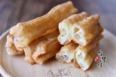 香酥炸油條 Video by Lei Jus Kitchen 愛料理