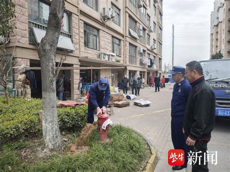 畅通“生命通道”！常熟市支塘镇开展消防安全大排查大整治专项行动场所综合广告牌