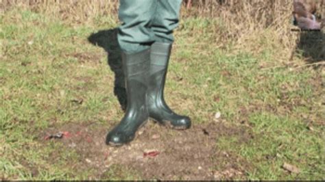 boot clean doll men feet action clips4sale