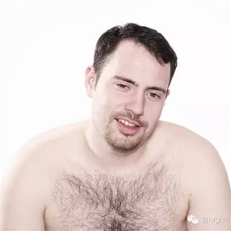 有人偷拍54个男男女女看小黄片，亮点简直太多 凤凰新闻