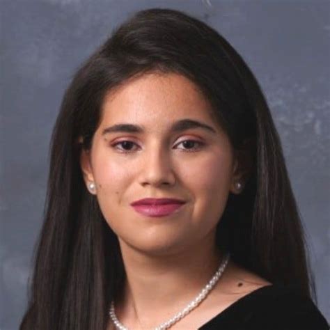 Andrea Saturno Medium