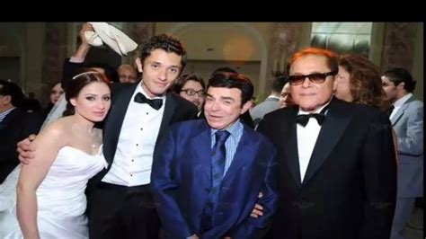كريم محمود عبدالعزيز ينشر أول فيديو له برفقة ابنته الكبرى شاهد الشبه