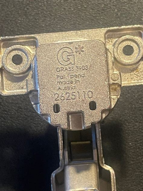 Pack 4 Grass 1203 2625110 Hinge With Baseplate Concealed 165° Open For
