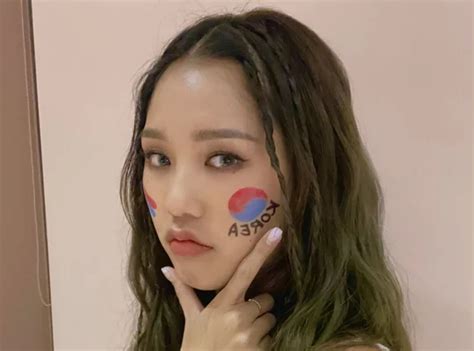 221126 Oh My Girl Twitter Update Mimi Kpopping
