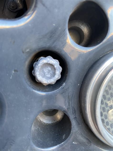 Need help with some Lug nuts : r/MechanicAdvice