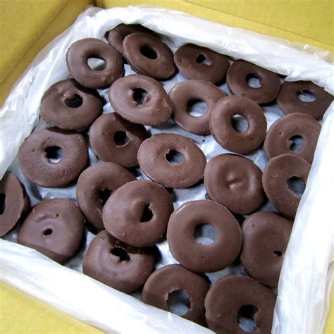 道の駅ごか 1023（月）、地元五霞工場直送「150個入チョコカステラ」が今期初入荷になりました