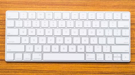 Sejarah Keyboard QWERTY Ditemukan Hingga Menjadi Standar Tata Letak