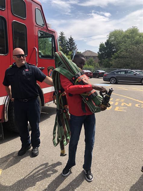 Brampton Fire And Emergency Services On Twitter Brampton Fire On Scene