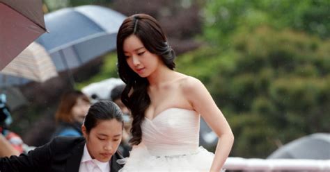 [포토] 홍수아 파격 하면 바로 저죠~