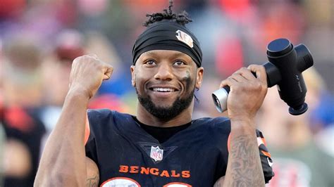Bengals Joe Mixon Provides Winning Formula Without Jamarr Chase