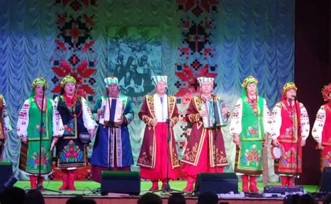 Решетилівські артисти тріумфували на обласному огляді конкурсі «Де згода в сімействі