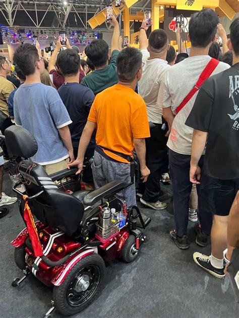 新聞 身障者站起來看成人展被刷一排「醫學奇蹟 Sex板 Disp Bbs 新聞 身障者站起來看成人展被刷一排「醫學奇蹟 Sex板 Disp Bbs