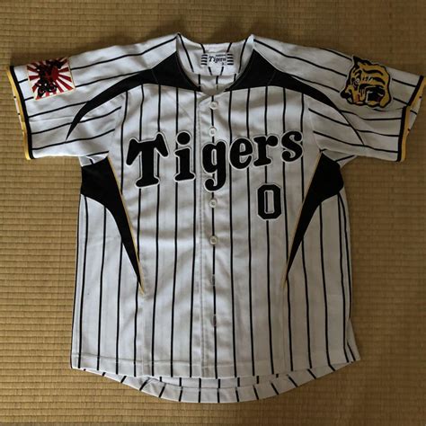 阪神タイガース 大和選手 レプリカユニフォーム メルカリ