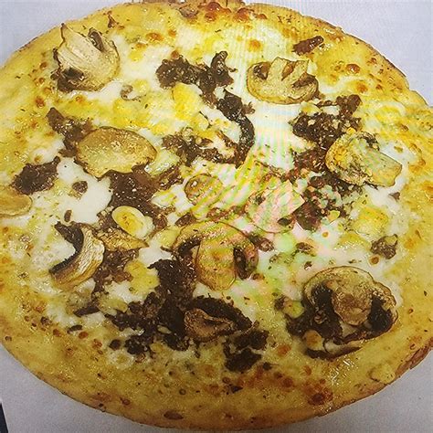Steak ‘n Blue Pizza Bucks Pizza Peachtree City