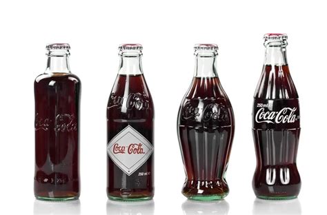 Chuyện mẫu chai không thể sao chép của Coca Cola Thế Giới Ảnh