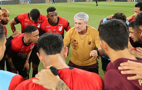 Athletico Pr Conheça A Comissão Técnica De Odair Hellmann