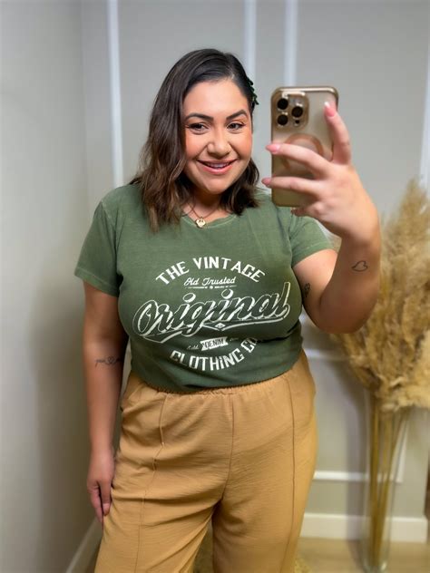 Tshirt Feminina Estonada Plus Verde Original Ammu Tshirt