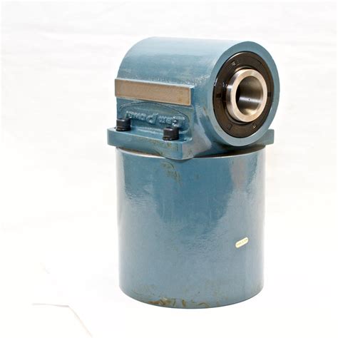 Milling Machine Accessory Right Angle Attachment Nt40 R8 100mm Quil Eisen Machinery Inc