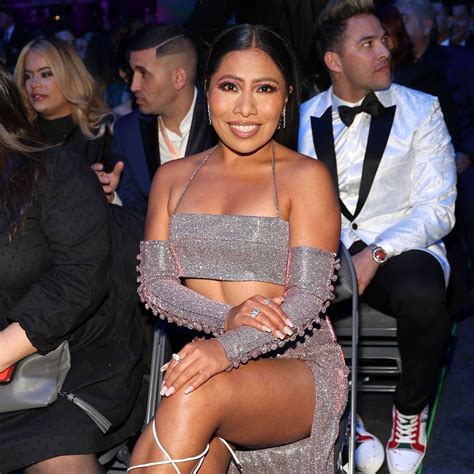 Yalitza Aparicio Deslumbra Con Minifalda Dion Lee Y Botas Bobber Negras