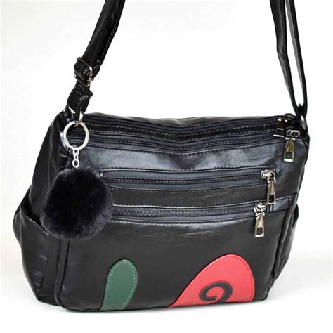 Евтина дамска чанта за през рамо от мека варена еко кожа с две отделения ПОДАРЪК висулка