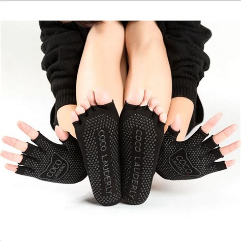 Yoga Socks Anti Slip Five Fingers Cotton Silicone Non Slip 5 Toe