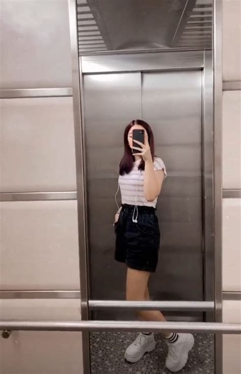 هناك 29 من أفكار صور بنات بدون وجه يُمكنك حفظها اليوم صورة، والوجه