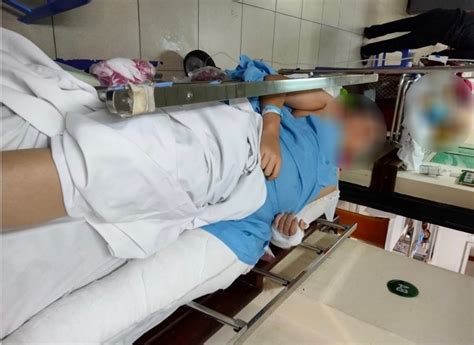 B T T Qu N Nam Sinh L P U T C Nh Y T T Ng Xu Ng S N Tr Ng I Ph T Thanh V Truy N