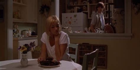 Gilmore Girls 10 Unpopular Opinions About Lindsay According To Reddit