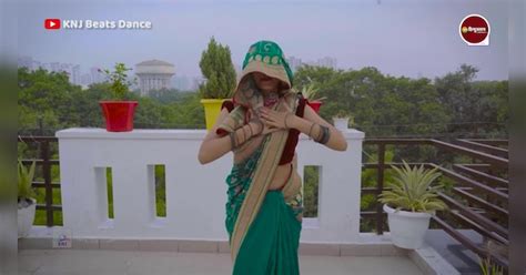 Desi Bhabhi Hot Viral Video On Ankhiyon Se Goli Mare Govinda Raveena
