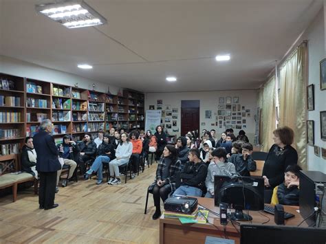 შეხვედრა ასტროფიზიკოსთან Vi Xi კლასები