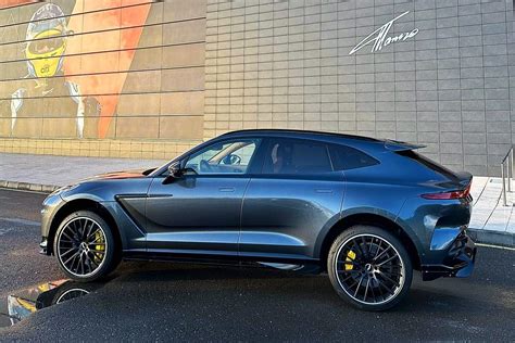 Fernando Alonso Tiene Nuevo Coche Así Es El Brutal Aston Martin Dbx 707