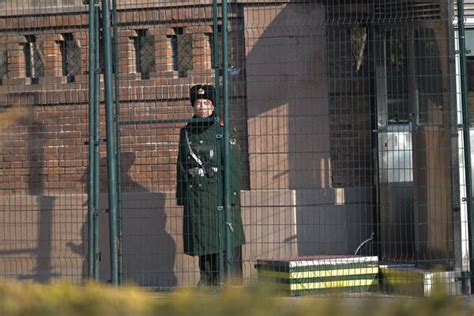 中国拘捕咨询机构负责人，指其为英国军情六处间谍 纽约时报中文网