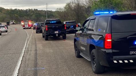 Man Found Dead Inside Car In Creek Off I 65