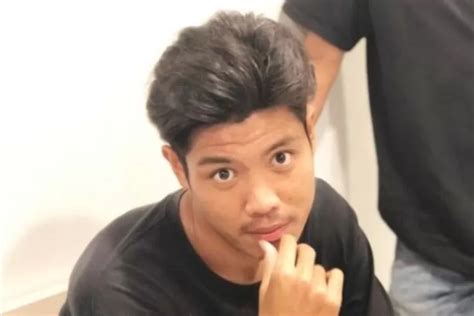 siapa songchai thongcham cek profil dan biodata bek timnas thailand