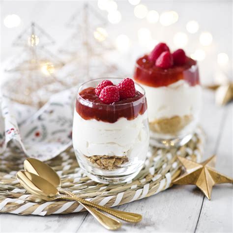 Tiramisú de frutos rojos en vaso La Carloteña