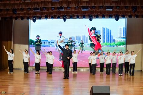 学校举行20222023学年度团内表彰大会 第五届青马工程培训班开班 汉江师范学院 新闻网