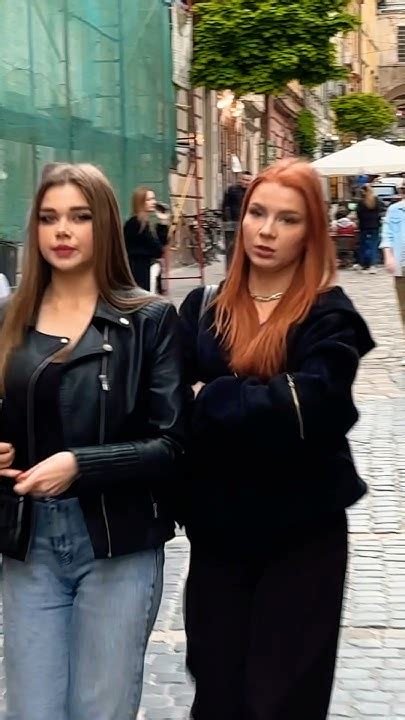 Панянки Львів центр дівчата площа Ринок львівплощаринок Youtube