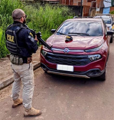 Prf Prende Homem Por Apropriação Indébita E Uso De Documento Falso Em